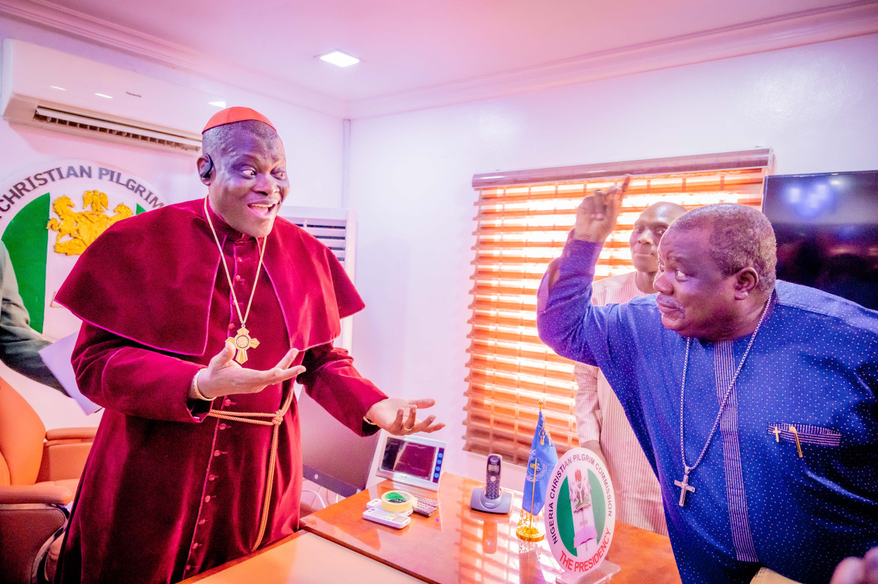 Entry into the Oval Office of the ES, by Bishop STV Adegbite ES-NCPC ...
